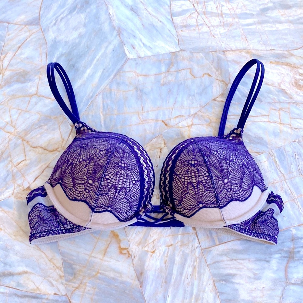 Rare Victoria’s Secret Very Sexy Bombshell Pushup Bra… - Gem